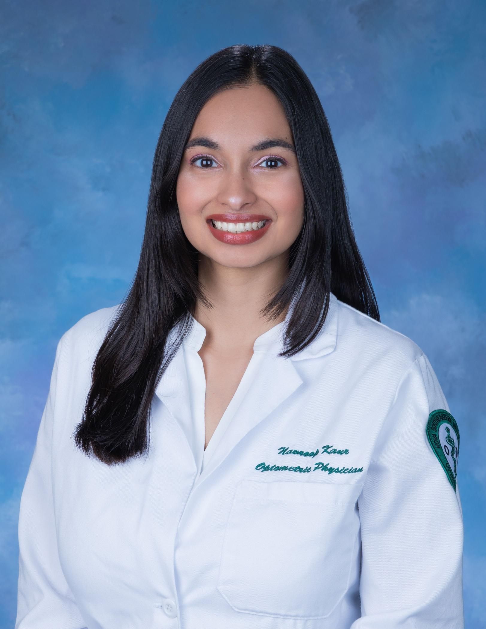 Meet The Doctor At EMTC Optometry in Mississauga | Optometrists in ...