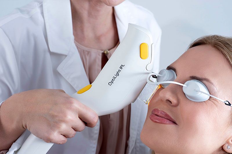 Advanced Optometry Technology At Allen E. Austin O.D.
