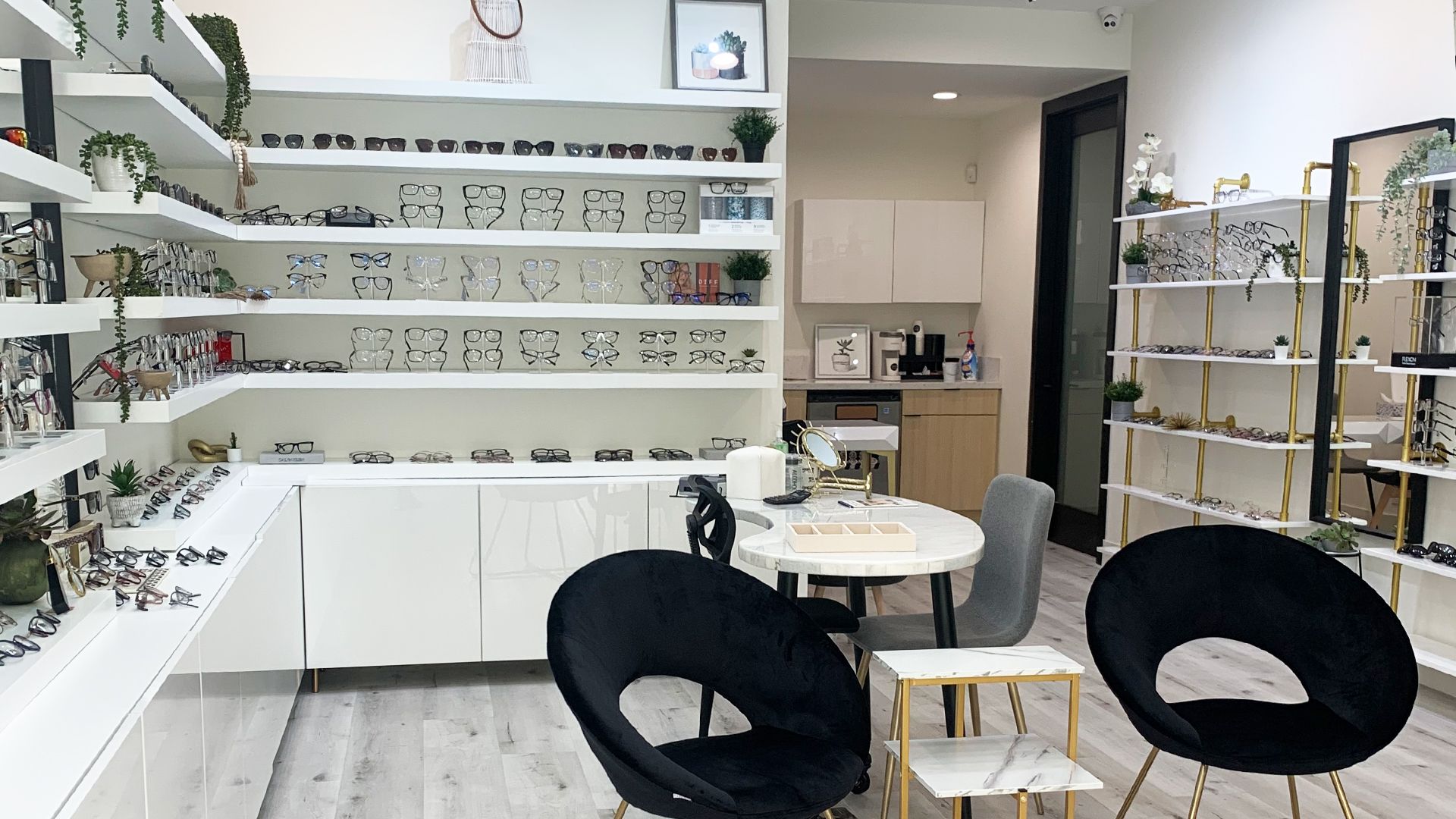 Eye Doctor in San Fernando, CA | California Optometry