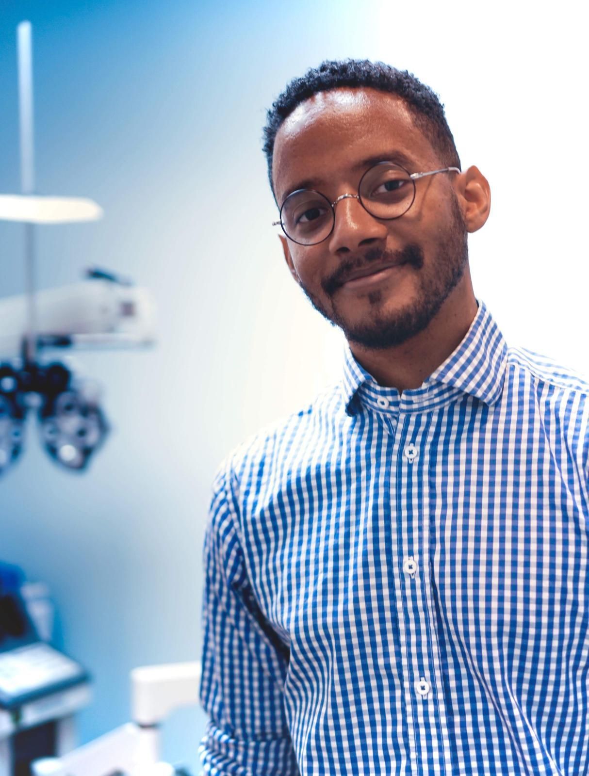 Meet Our East Cobb Eye Doctors | Lakhani Vision Care